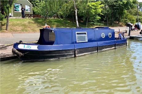 Used Narrowboats, Widebeams, Dutch and Cruiser Boats