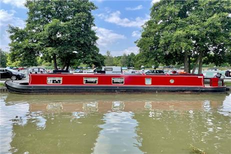 Used Narrowboats, Widebeams, Dutch and Cruiser Boats