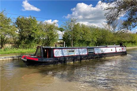 Used Narrowboats, Widebeams, Dutch and Cruiser Boats