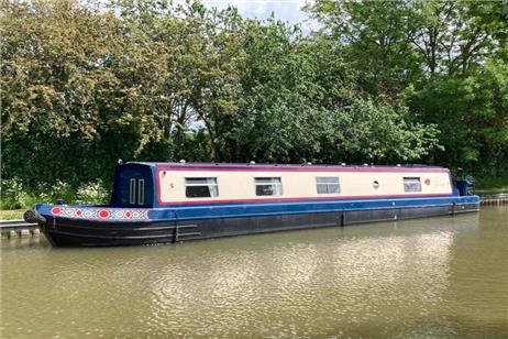 Used Narrowboats, Widebeams, Dutch and Cruiser Boats