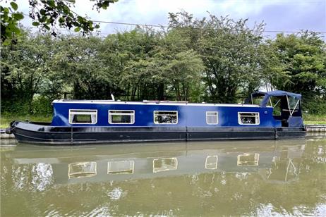 Used Narrowboats, Widebeams, Dutch and Cruiser Boats