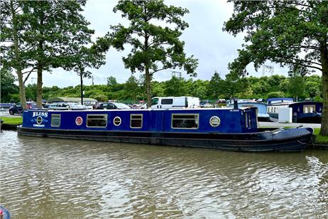 Used Narrowboats, Widebeams, Dutch and Cruiser Boats